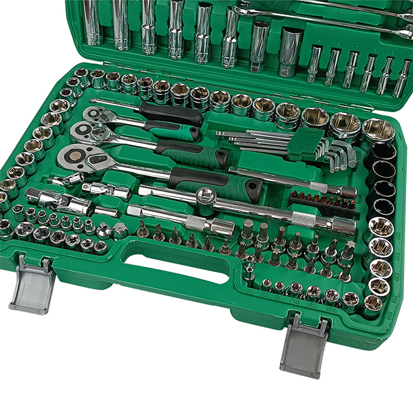 151 pcs hand tool set
